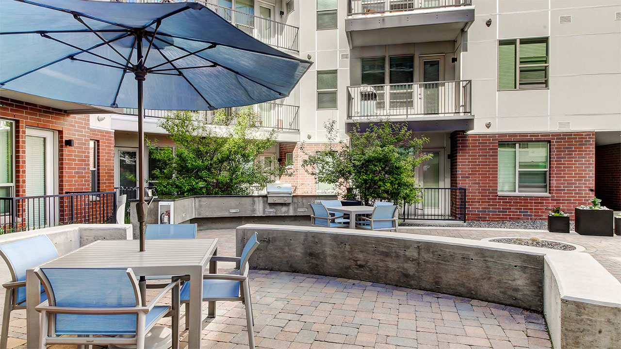 Modern Apartment Amenities At Griffis At Fiddler s Green Centennial CO