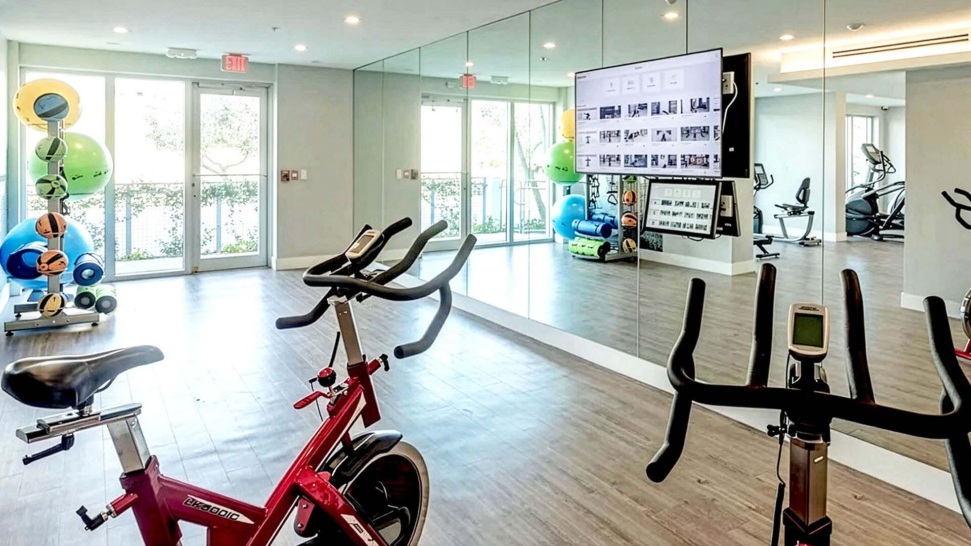 Luxury Apartment In Pompano Beach, Florida | Griffis Pompano Beach